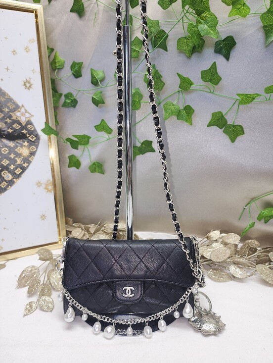 CHANEL | Bags | Authentic Chanel Caviar Leather Flap Card Wallet W Coa ...